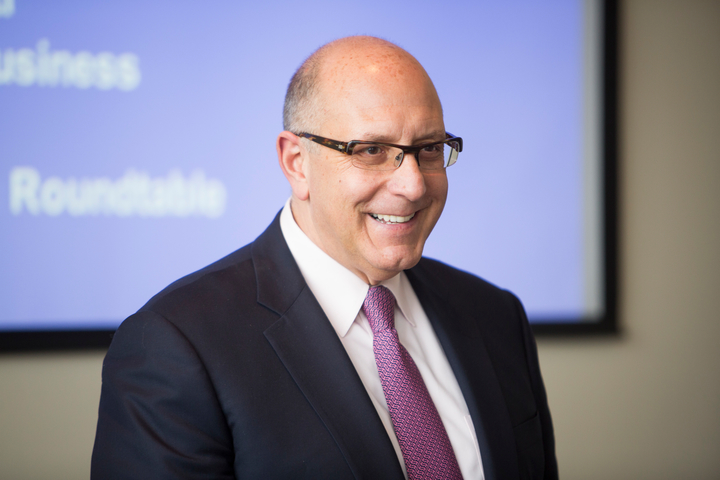 How CEOs Should Talk to Employees | Tuck School of Business