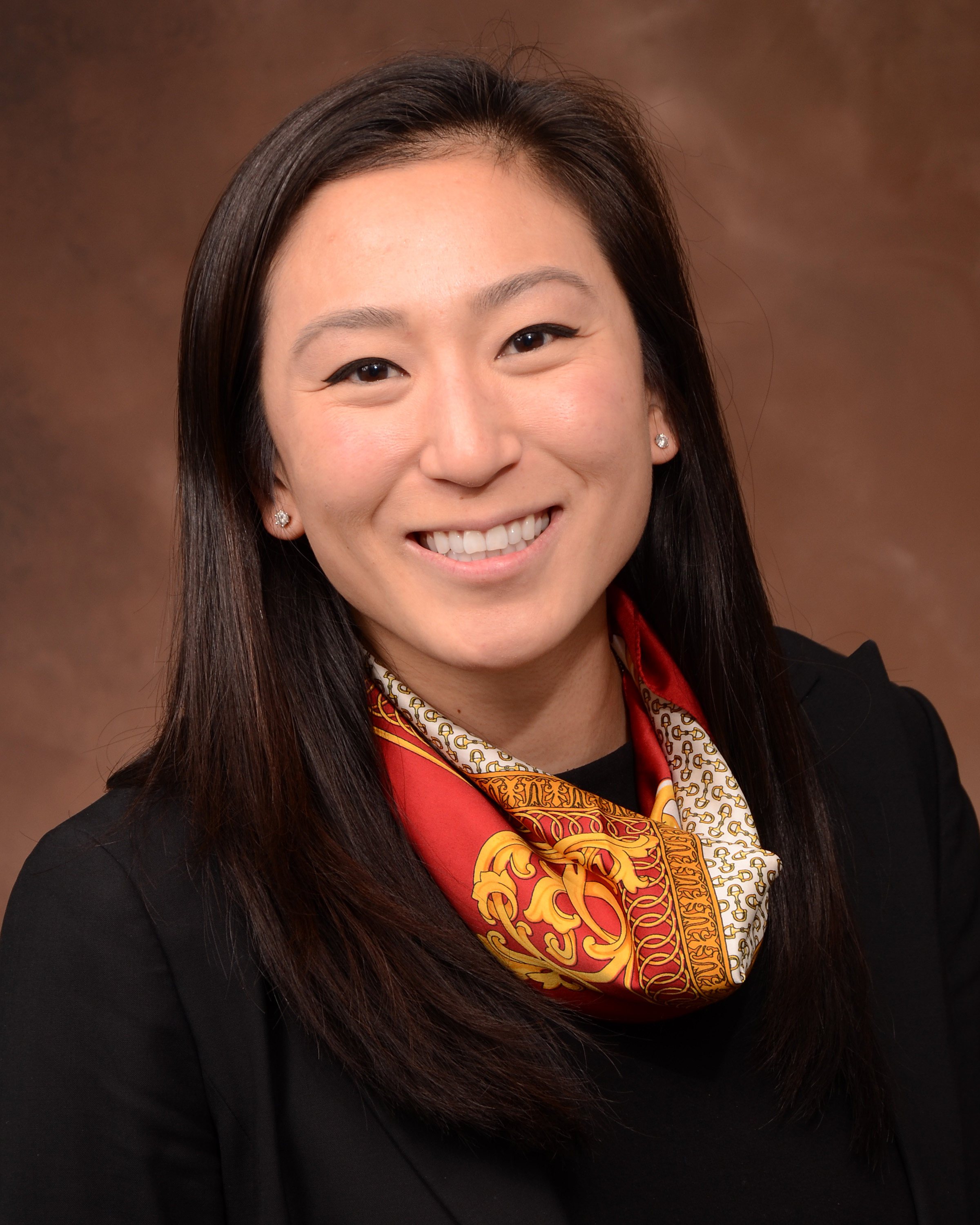 Tuck School of Business | Alumni Stories - Alice Lin