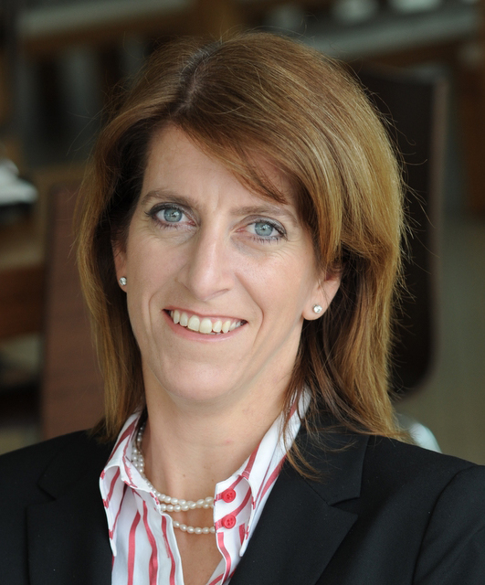 Alumni Stories - Deb Kemper | Tuck School of Business